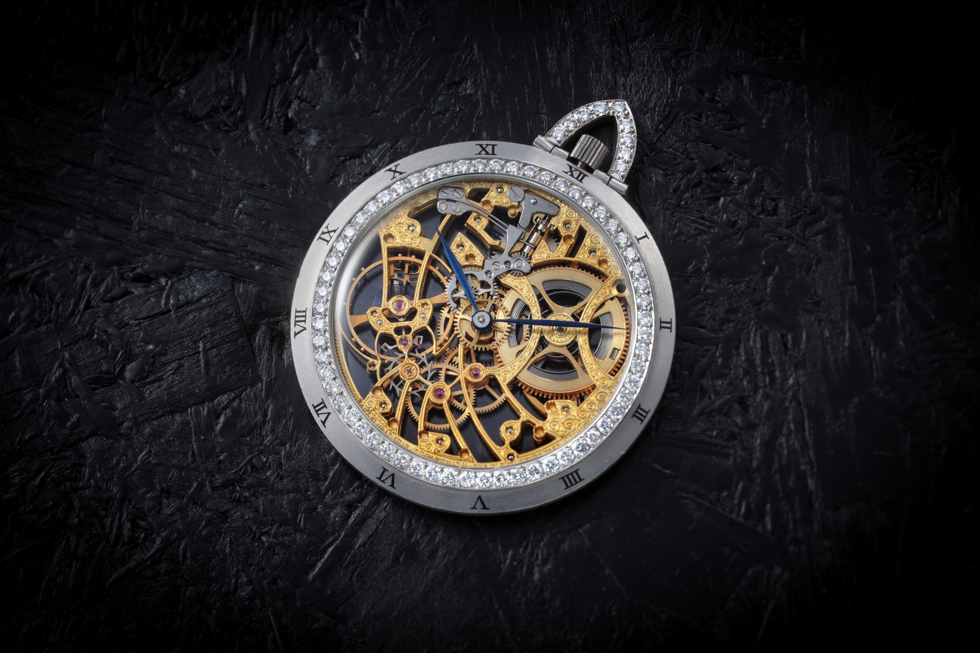 AUDEMARS PIGUET, REF. 5656BC, A SLIM AND ATTRACTIVE GOLD AND DIAMOND ...