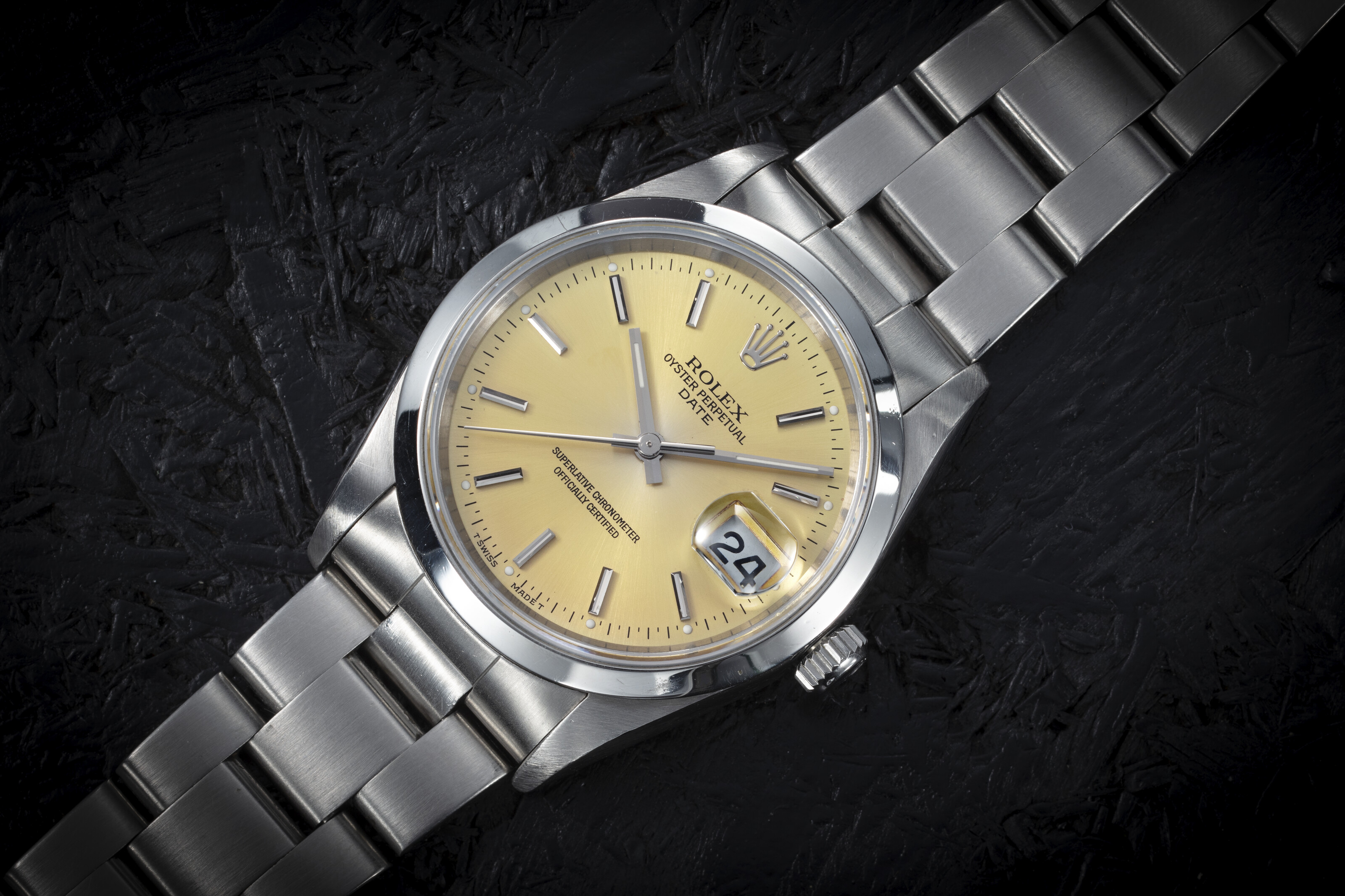 ROLEX, OYSTER PERPETUAL DATE REF. 15200, AN ATTRACTIVE STAINLESS STEEL ...