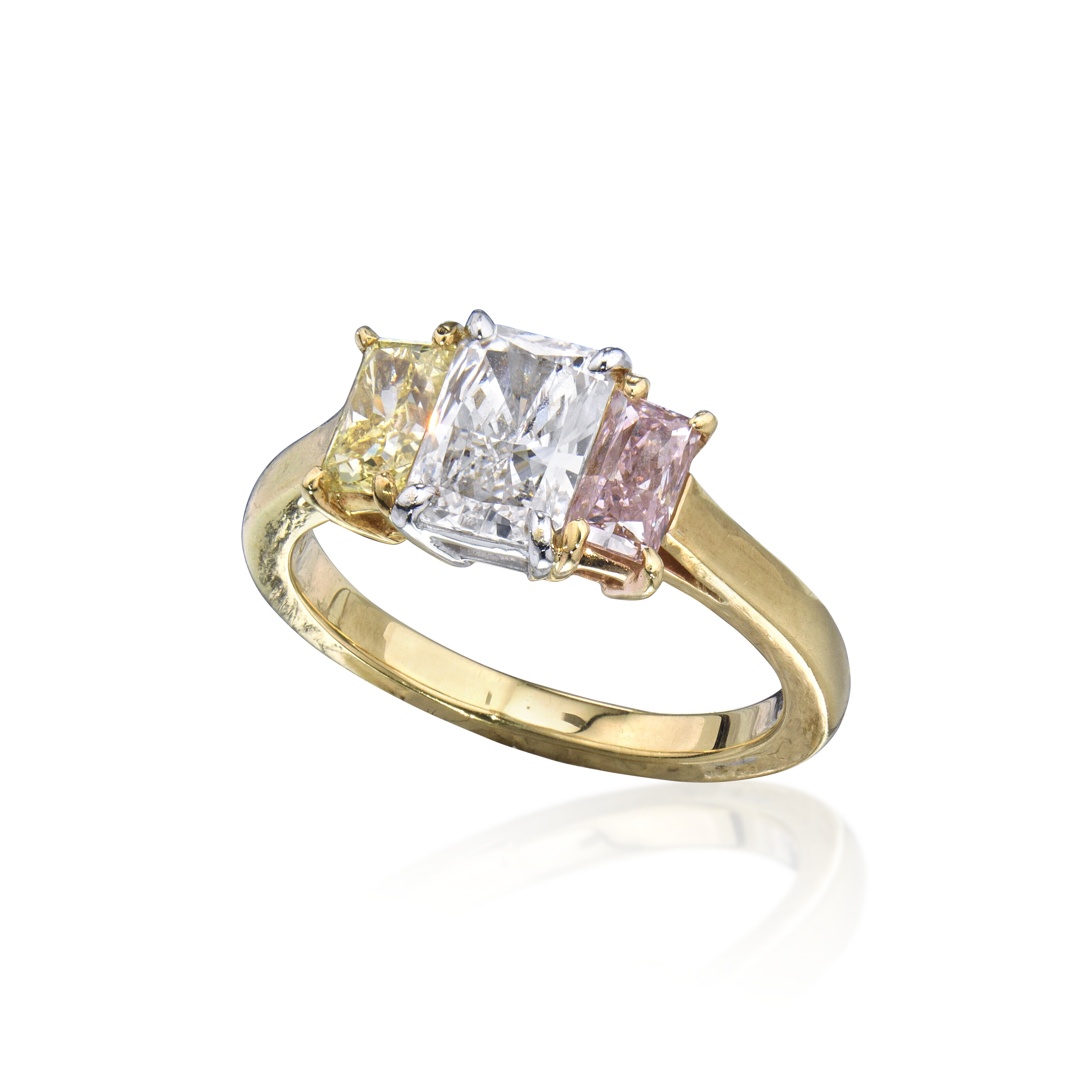 COLOURED DIAMOND AND DIAMOND RING, | Christie’s
