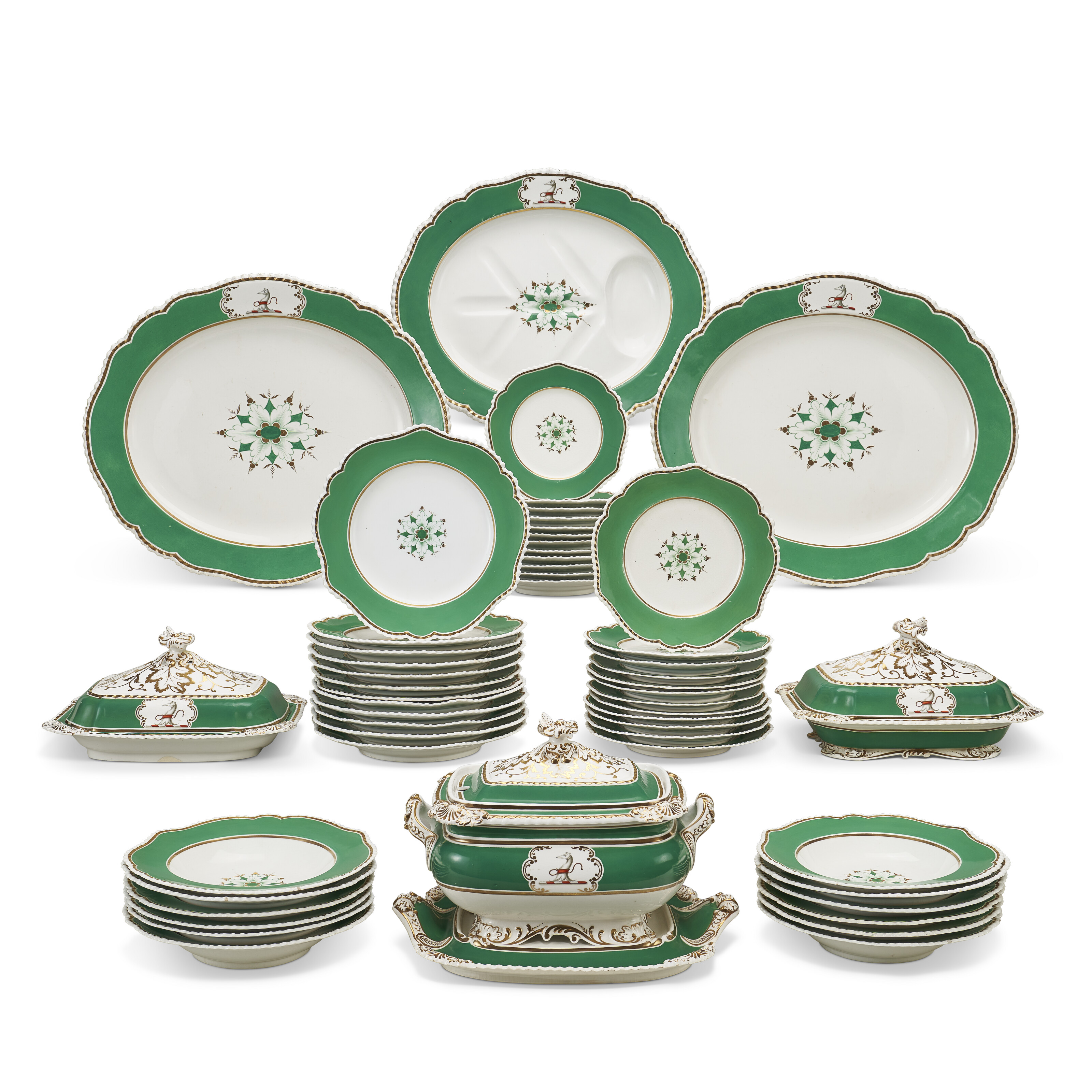 A CHAMBERLAIN'S WORCESTER GREEN-GROUND CRESTED DINNER SERVICE, EARLY ...