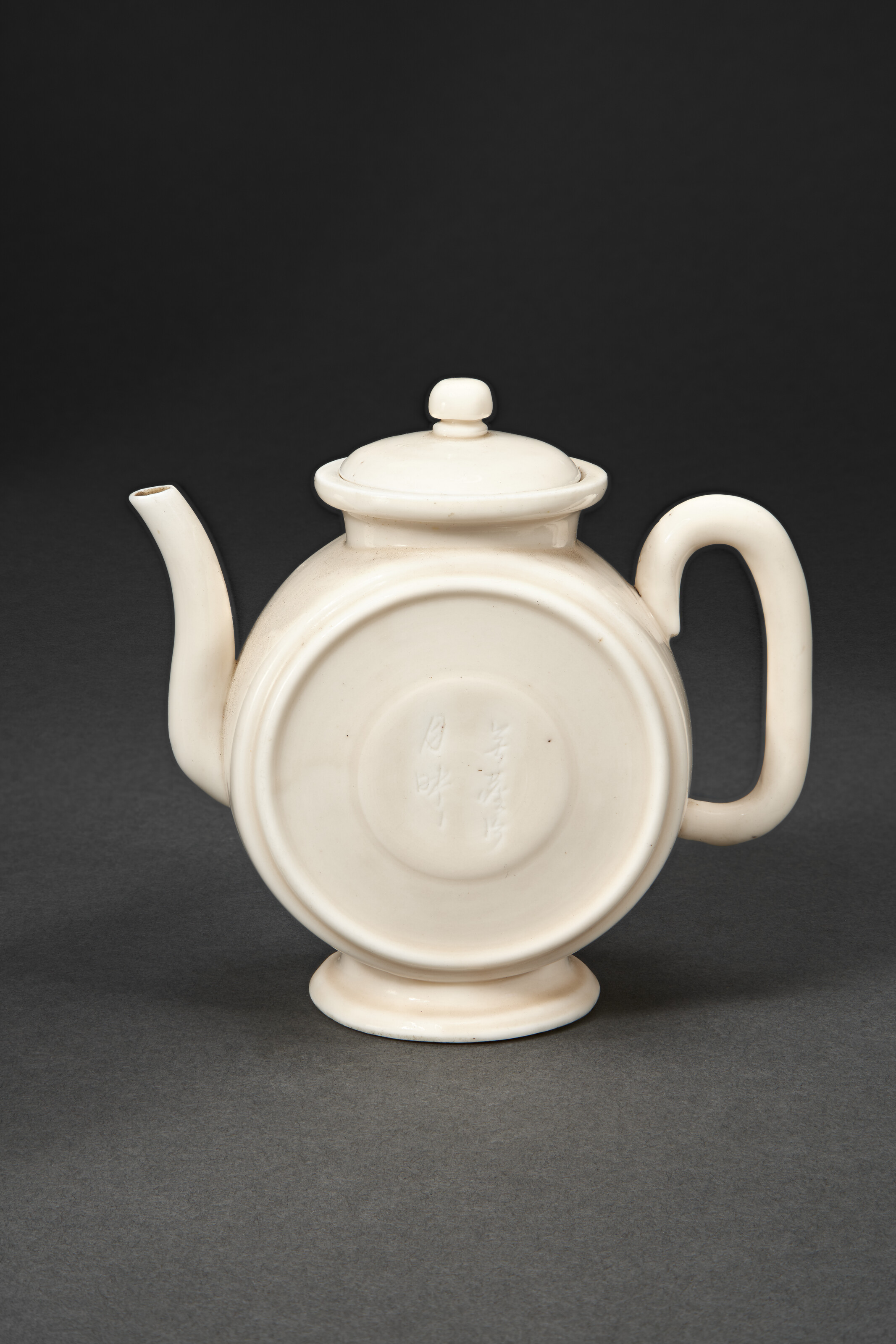 A RARE MOLDED DEHUA ARCHAISTIC GUI-FORM CENSER, 17TH-18TH CENTURY ...