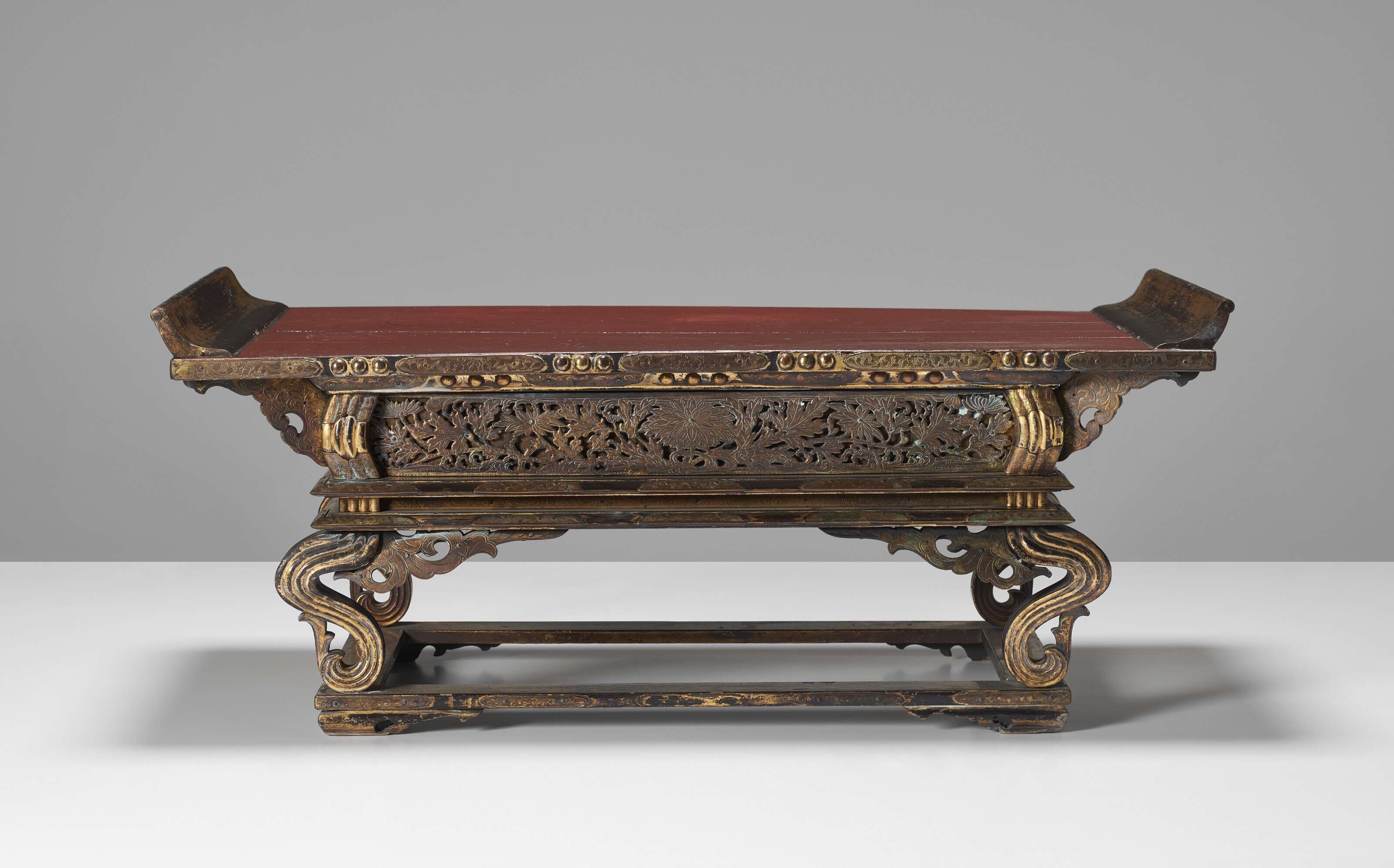 A LACQUER ALTAR TABLE, JAPAN, EDO PERIOD (18TH-19TH CENTURY) | Christie’s