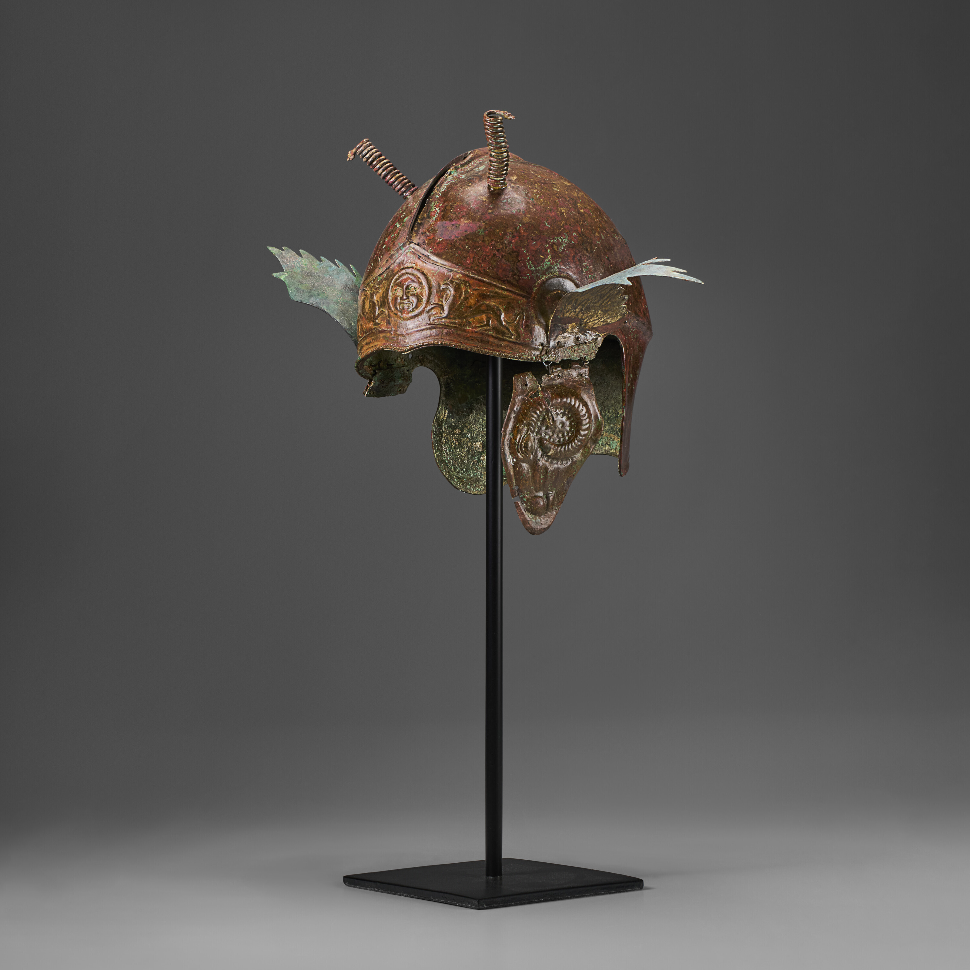 samnite helmet