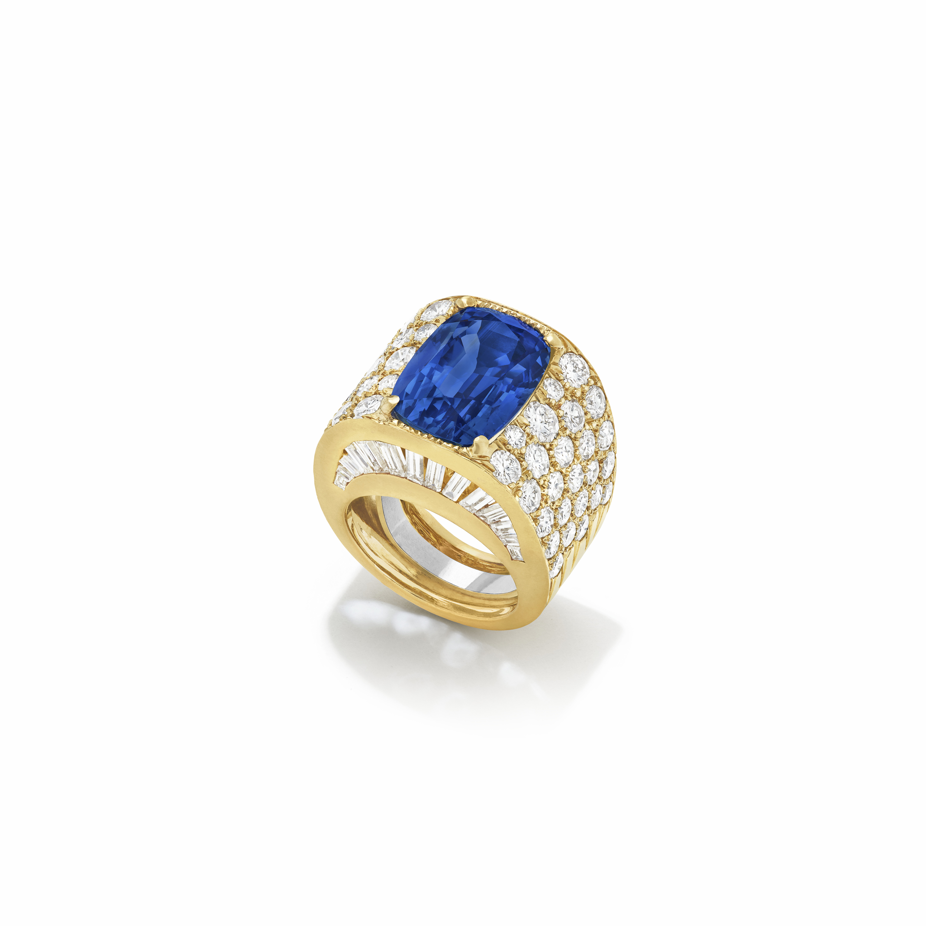 NO RESERVE | DAVID WEBB SAPPHIRE AND DIAMOND RING, | Christie’s