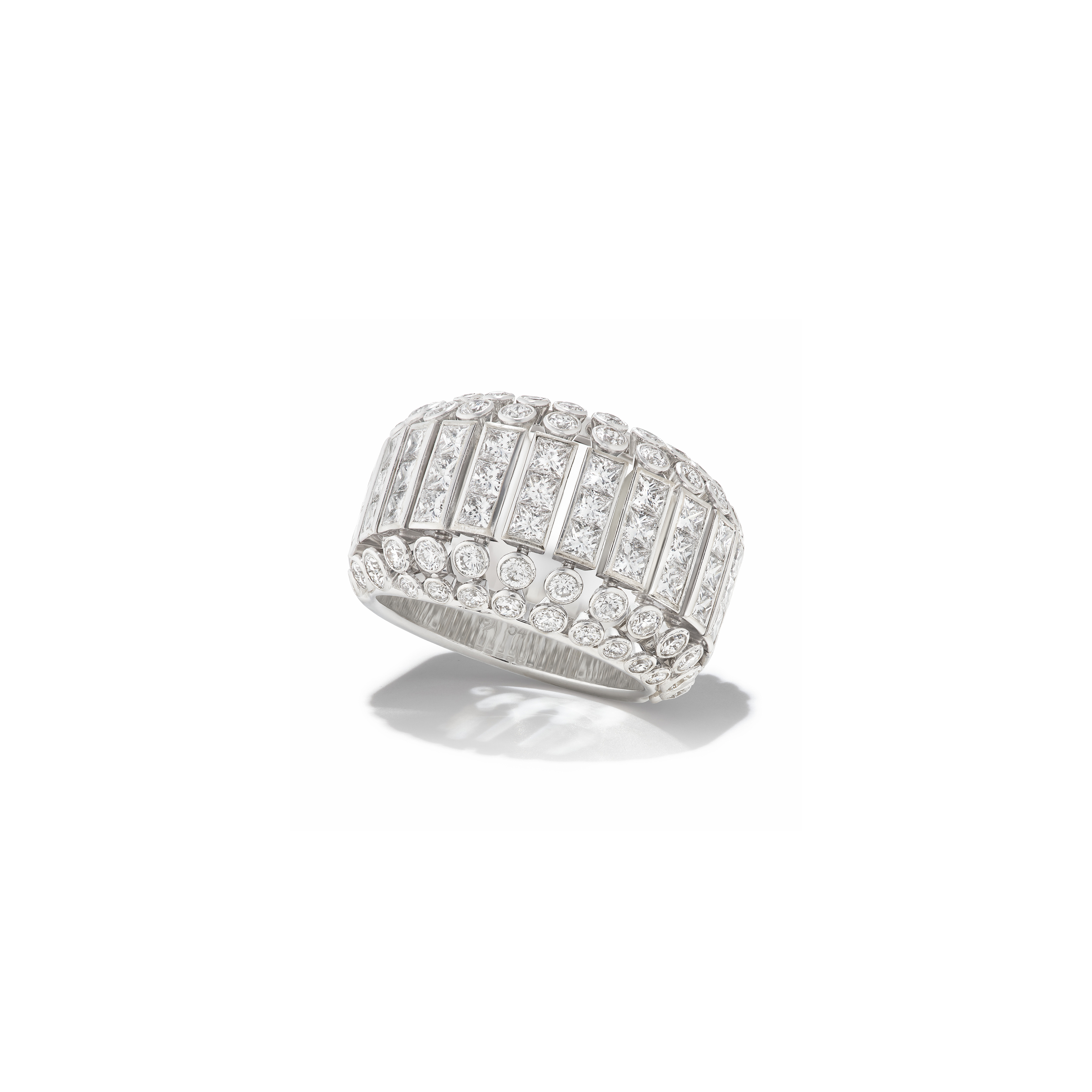 NO RESERVE | CARTIER DIAMOND ‘COURONNE’ RING, | Christie’s