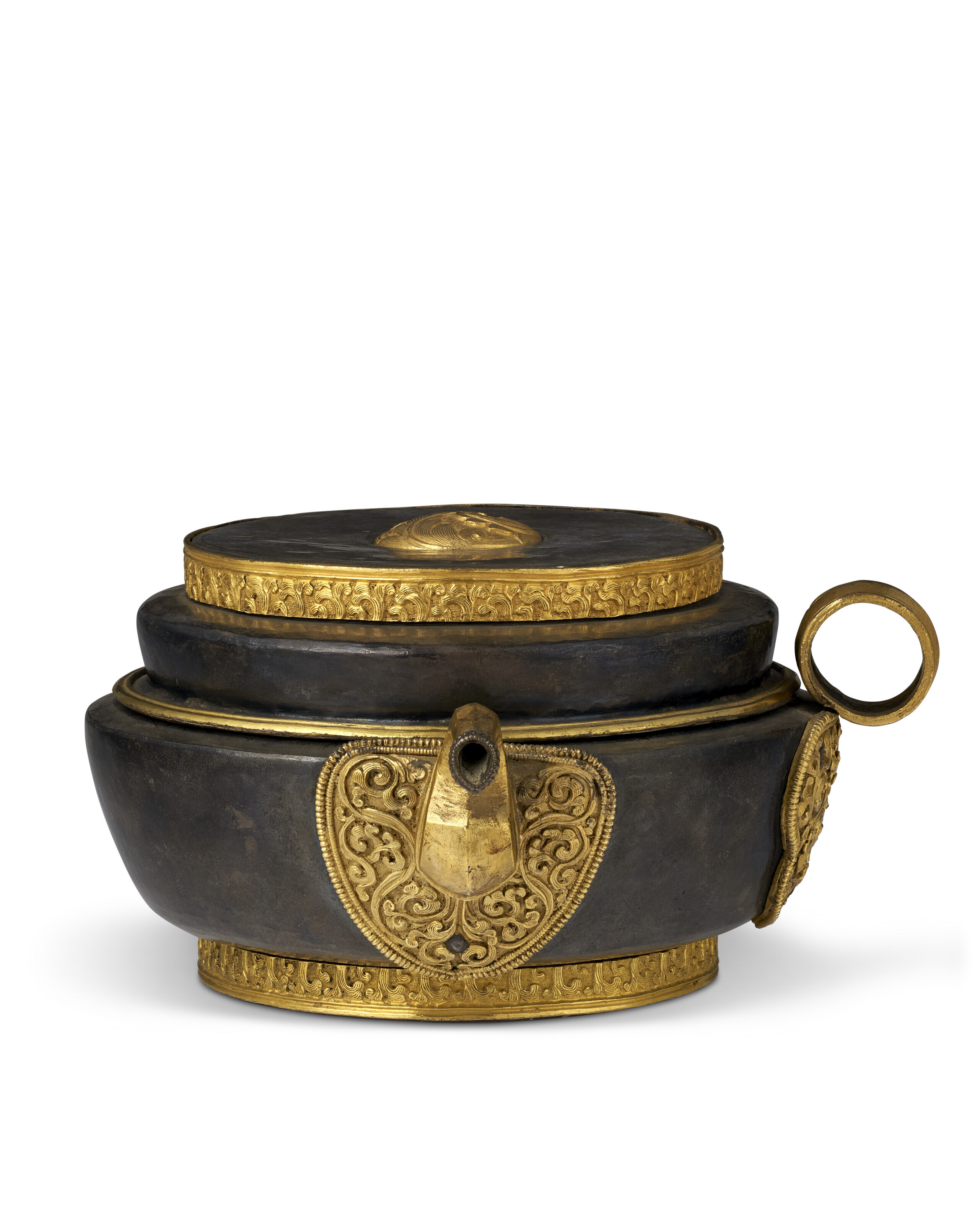 A PARCEL GILT RITUAL VESSEL, TIBET, 17TH CENTURY | Christie’s