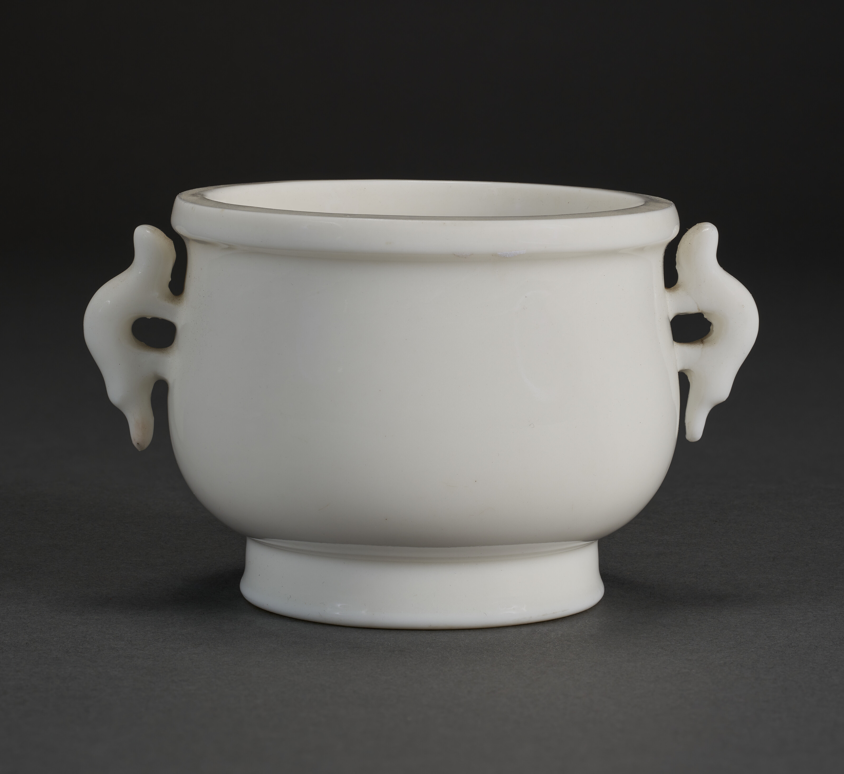 A DEHUA CENSER, 17TH-18TH CENTURY | Christie’s