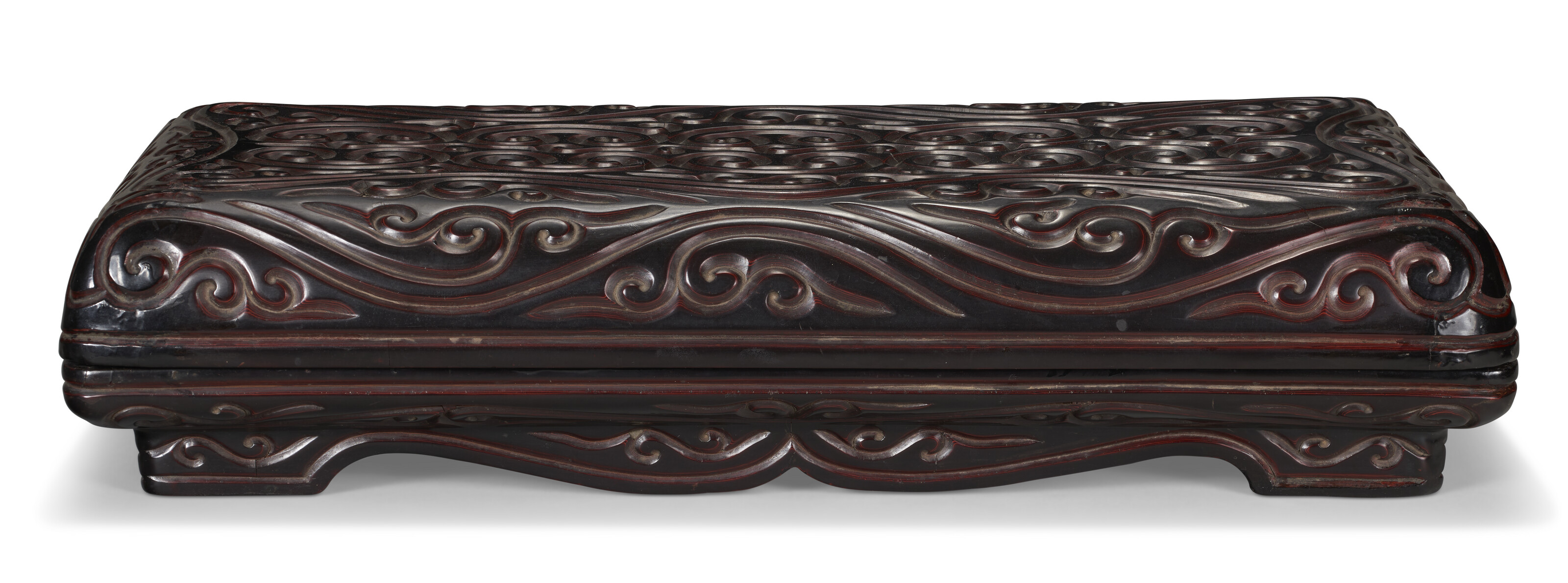 A LARGE TIXI LACQUER BOX AND COVER, MING DYNASTY (1368-1644) | Christie’s
