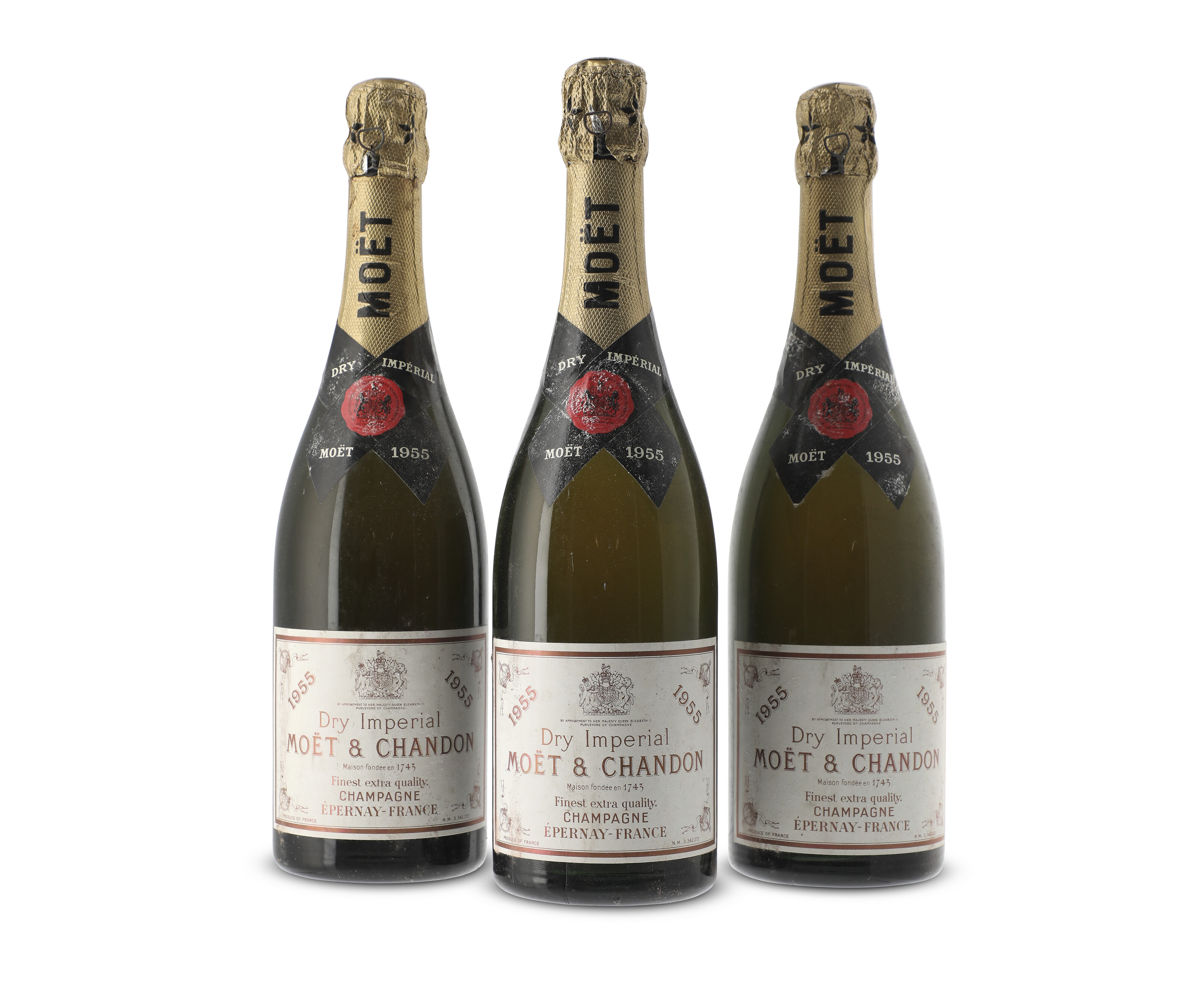 Moet & Chandon, Dry Imperial 1955, Champagne U. into-foil, bin-soiled ...