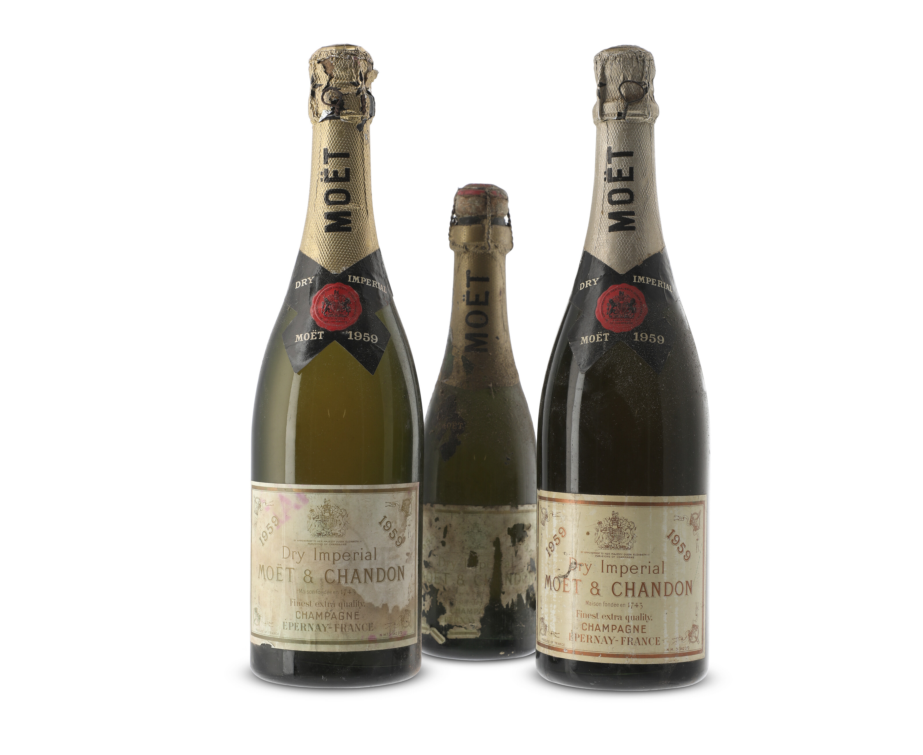 Mixed Lot | Champagne | 1941 - 1959, Moet & Chandon, Dry Imperial 1955 ...