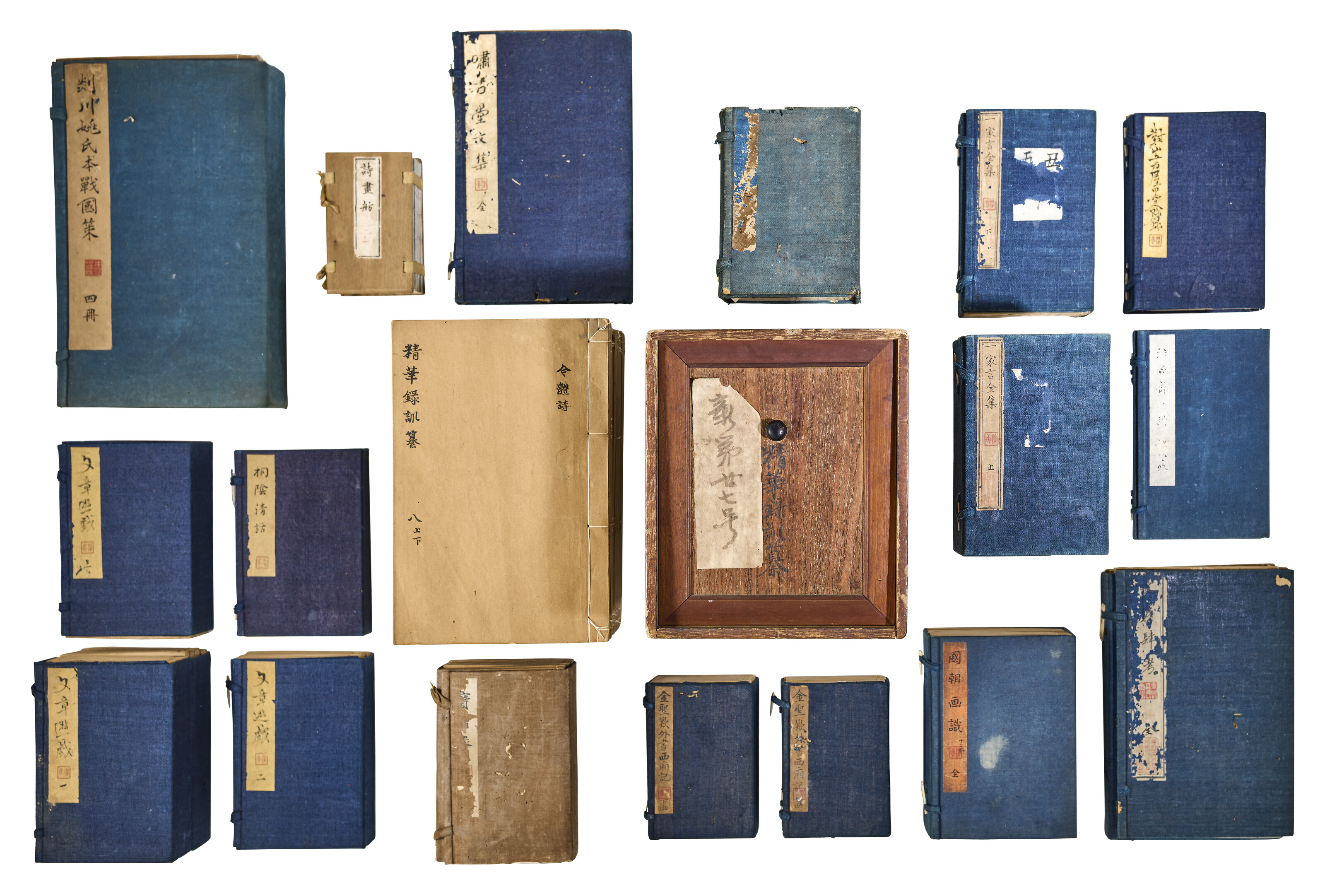 A SET OF FOURTEEN ANCIENT BOOKS FROM THE QING DYNASTY, | Christie’s