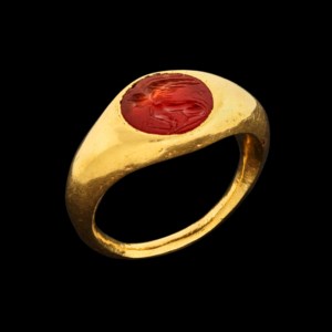 TWO ROMAN GOLD FINGER RINGS AND A ROMAN GOLD AND CARNELIAN FINGER RING ...