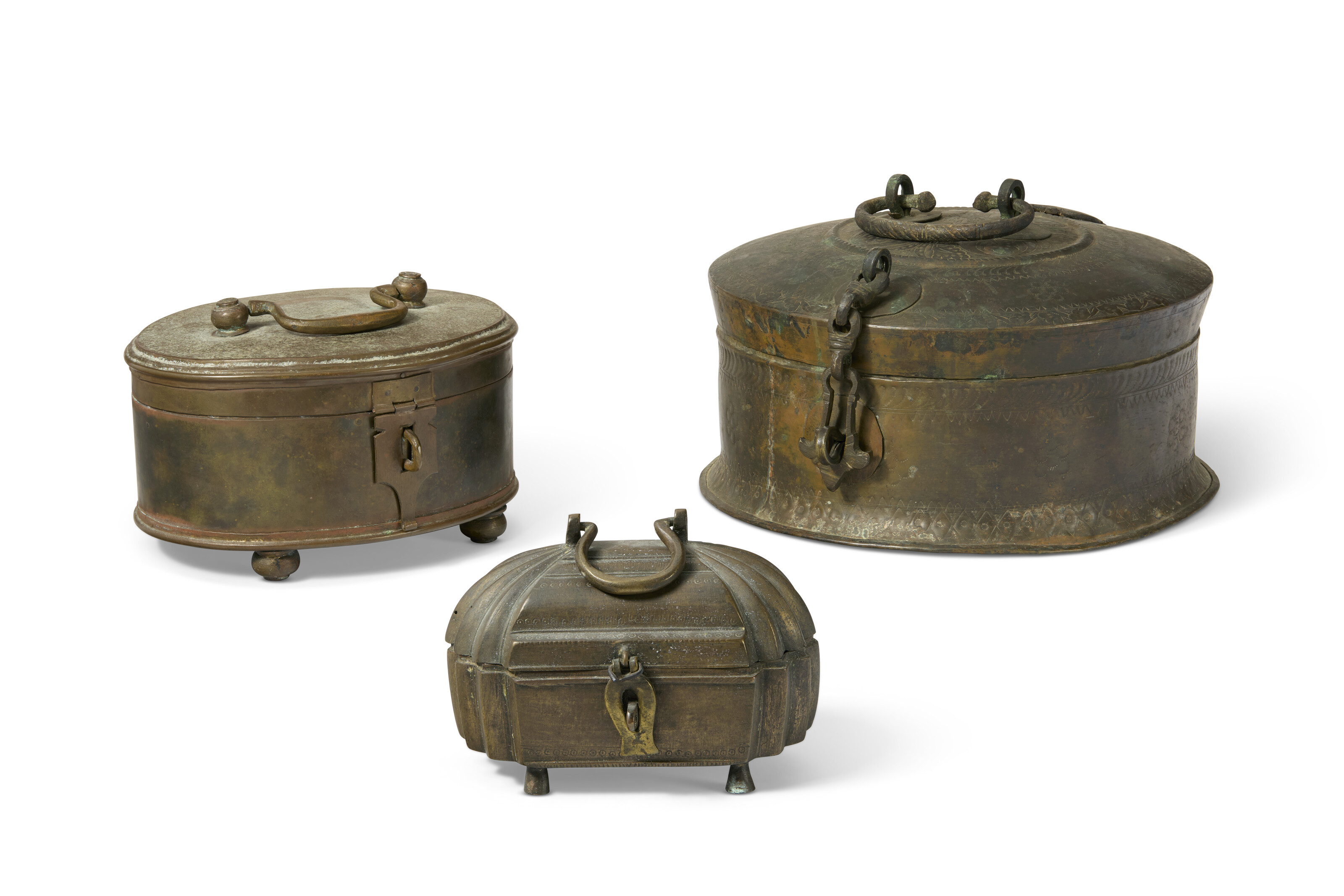 A GROUP OF THREE BRONZE BOXES, INDIA, 19TH CENTURY | Christie’s