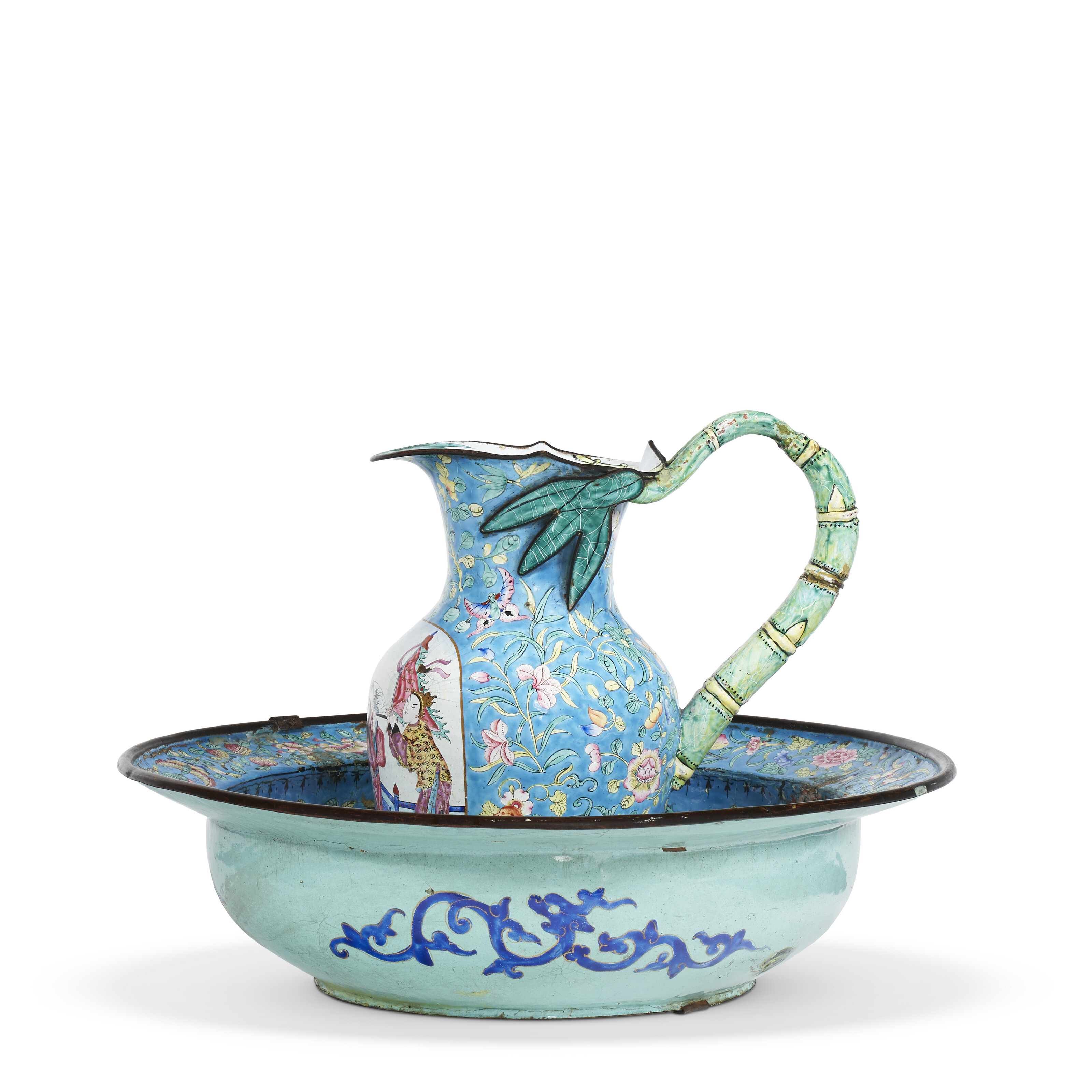A CHINESE 'CANTON ENAMEL' EWER AND BASIN, 19TH CENTURY | Christie’s