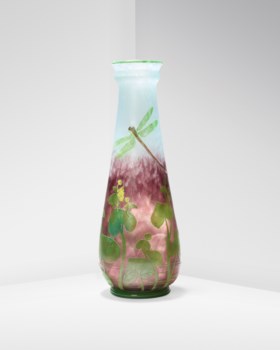 DAUM (FONDÉ EN 1878), Vase 'Libellules et Renoncules', vers 1904-1905 ...