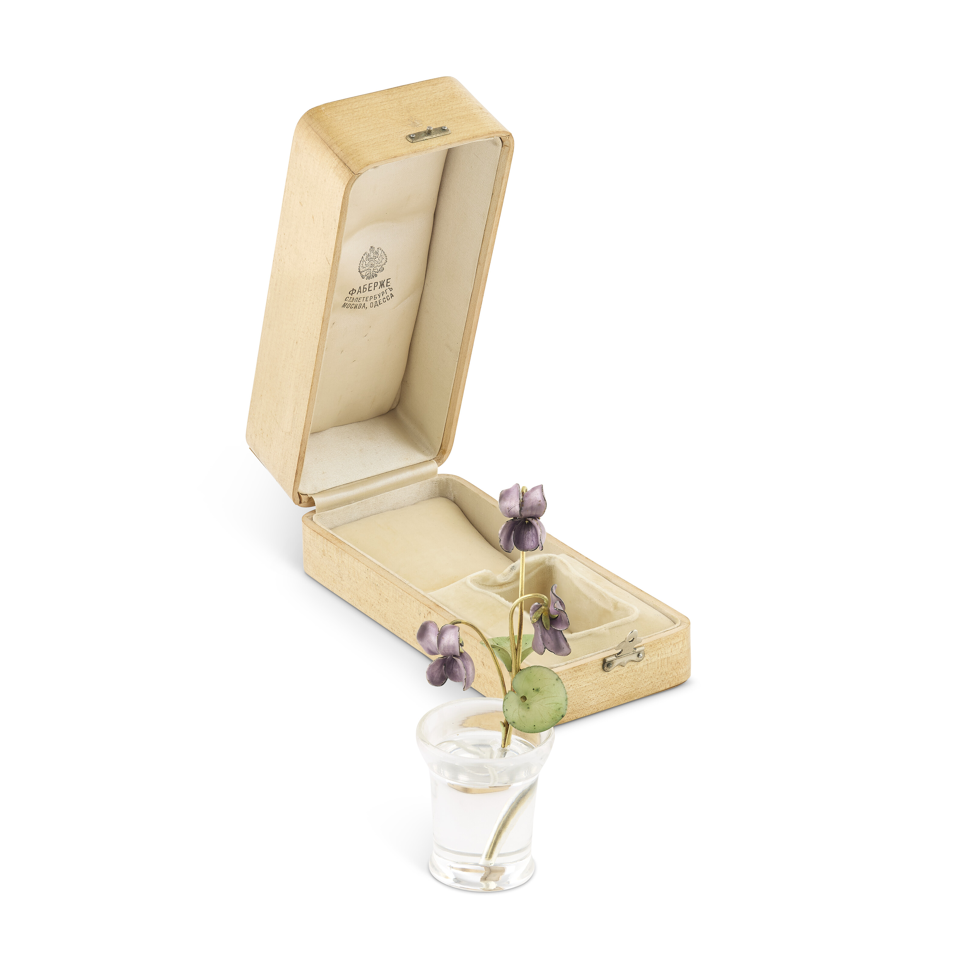 FABERGÉ ÉTUDE D'UNE VIOLETTE EN OR, CRISTAL DE ROCHE, NÉPHRITE ET ÉMAIL ...