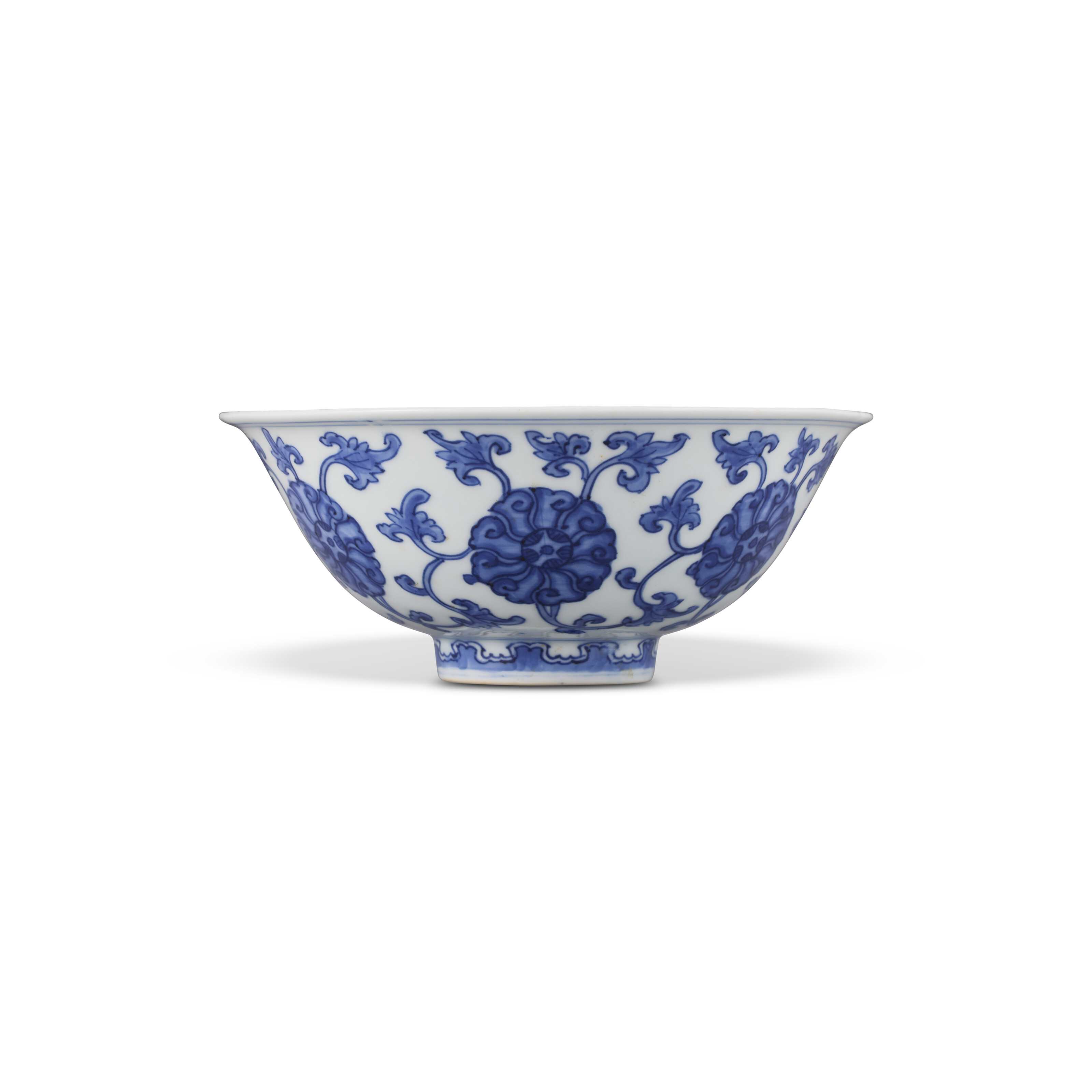 A RARE BLUE AND WHITE LOTUS 'PALACE' BOWL, WANLI SIX-CHARACTER MARK IN ...