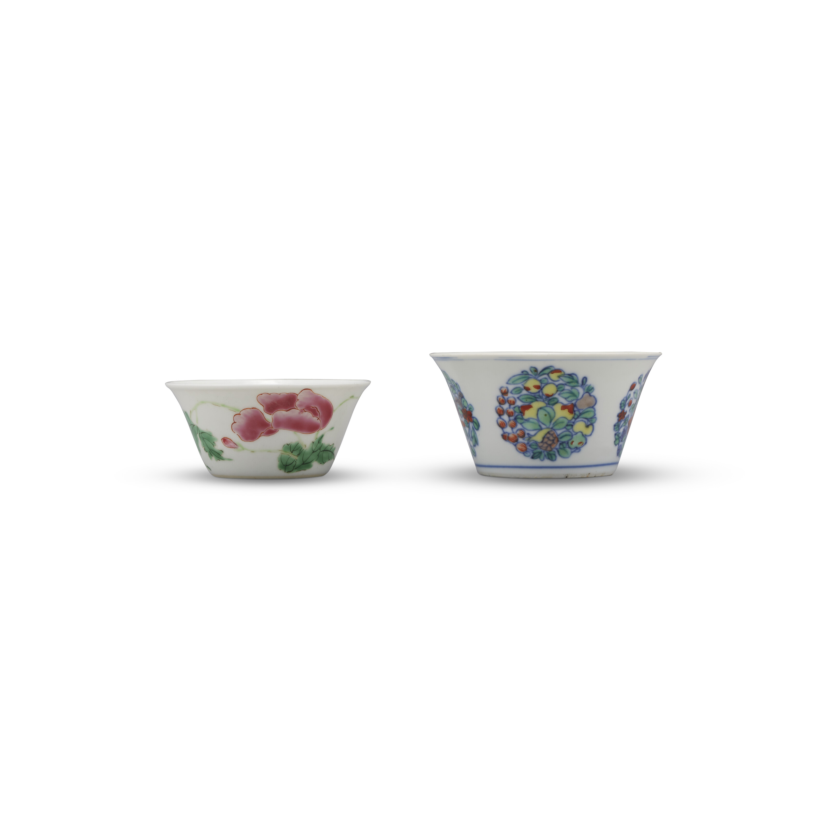 A DOUCAI FLORAL CUP AND A FAMILLE ROSE FLORAL CUP, | Christie’s