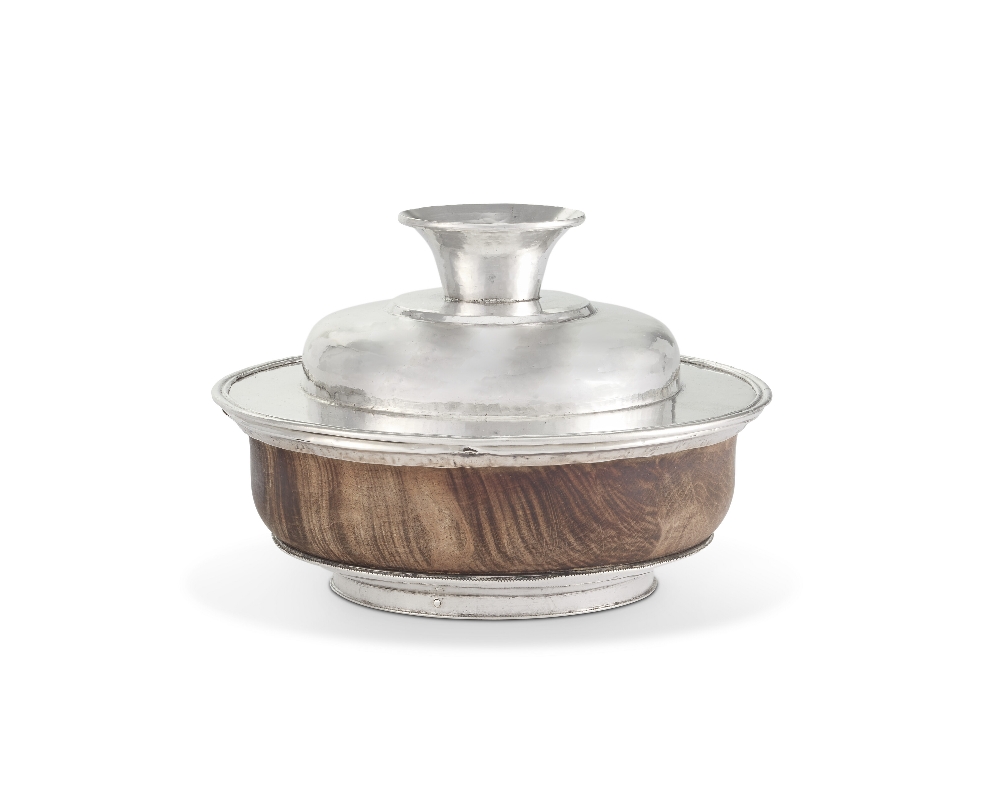 A SILVER-MOUNTED WOOD MAZER BOWL AND COVER, PROBABLY SECOND QUARTER ...