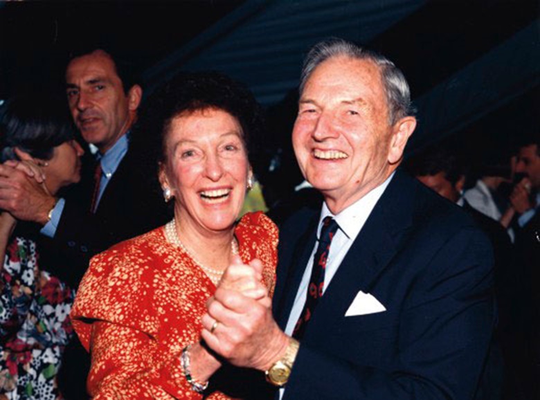 Конспирологи считают миллиардера Дэвида Рокфеллера тайным правителем ...